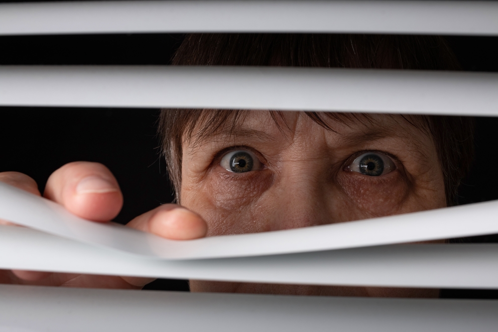 「お風呂場も監視されている」認知症による妄想から、引きこもるようになった義母。妄想を「否定せず」現状を打破した、たった一つの方法とは【2025 ...